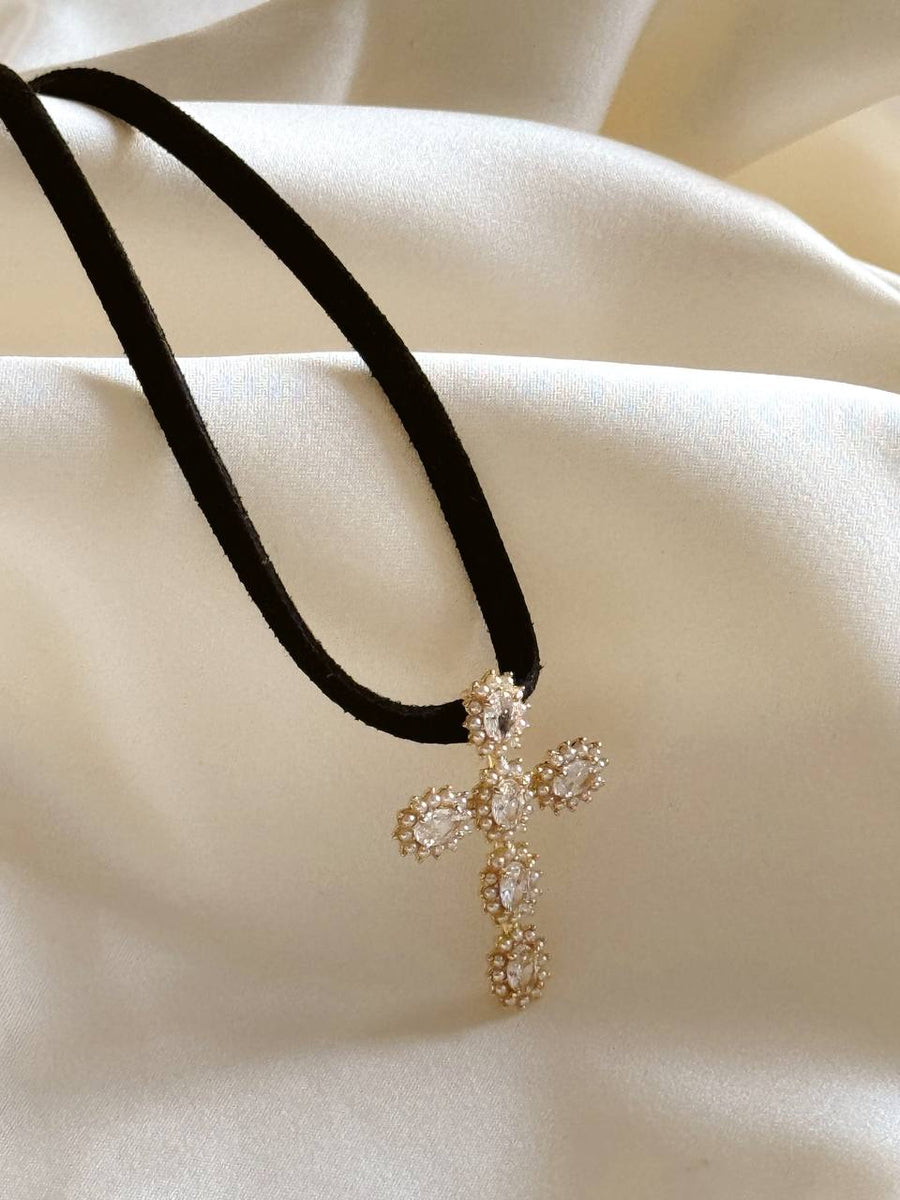 Cross choker with diamonds – Butina Design